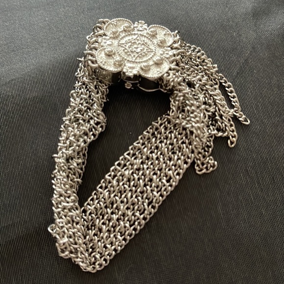 Guang Tong | Jewelry | Exquisite Bracelet Silver Tone With Tassels ...